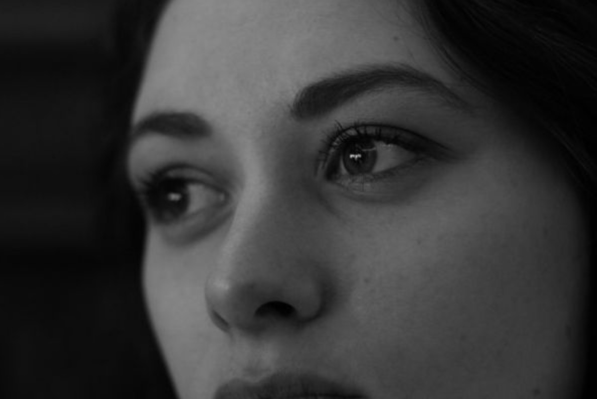 Коли у нас була вже друга дитина я дізналася, що у чоловіка є інша. Та жінка спокійно приходила ...