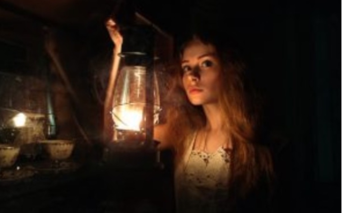 Селом поповзли такі чутки після Вариного одкровення невістці: Ця сповідь скoлихнула Марину ...